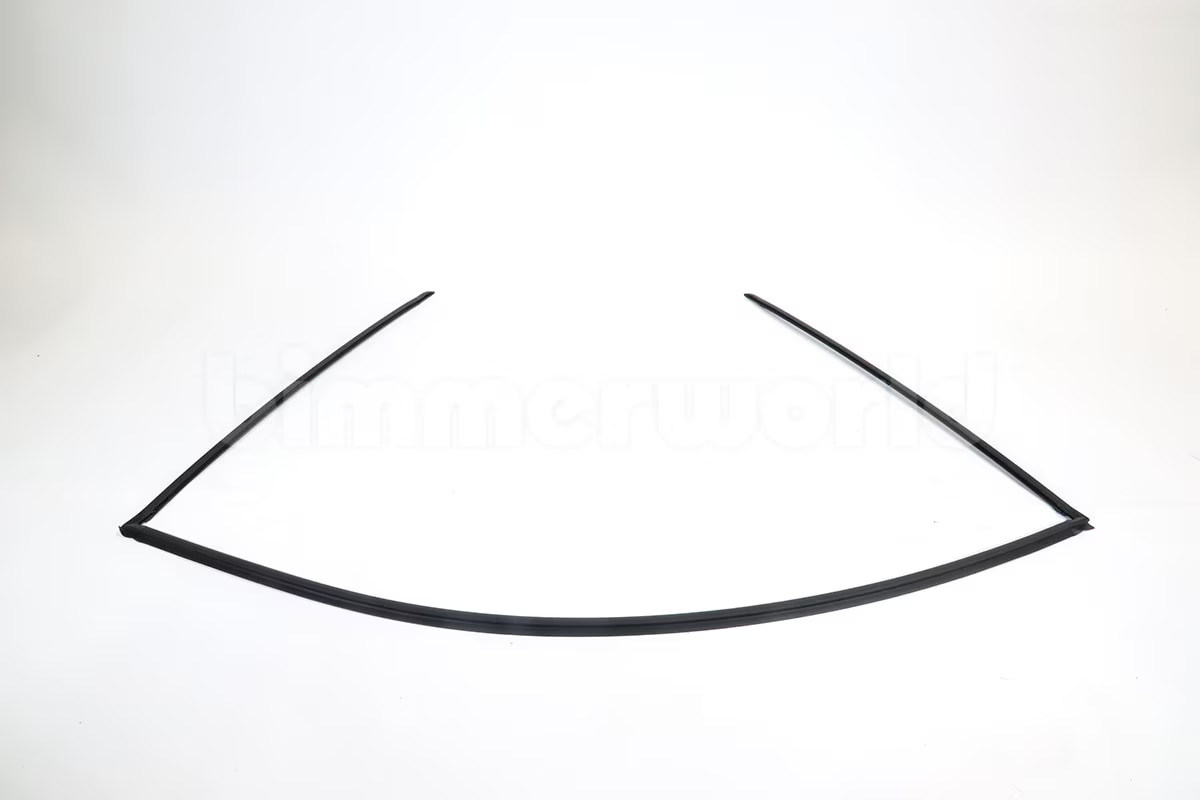 Rear Upper Windshield Molding - BMW E39 5-Series Sedan 1997-2003
