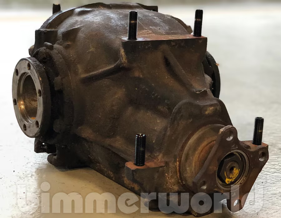 Diff to Subframe Mounting Stud Kit - BMW E30 M3 325i 325is 325e 318i