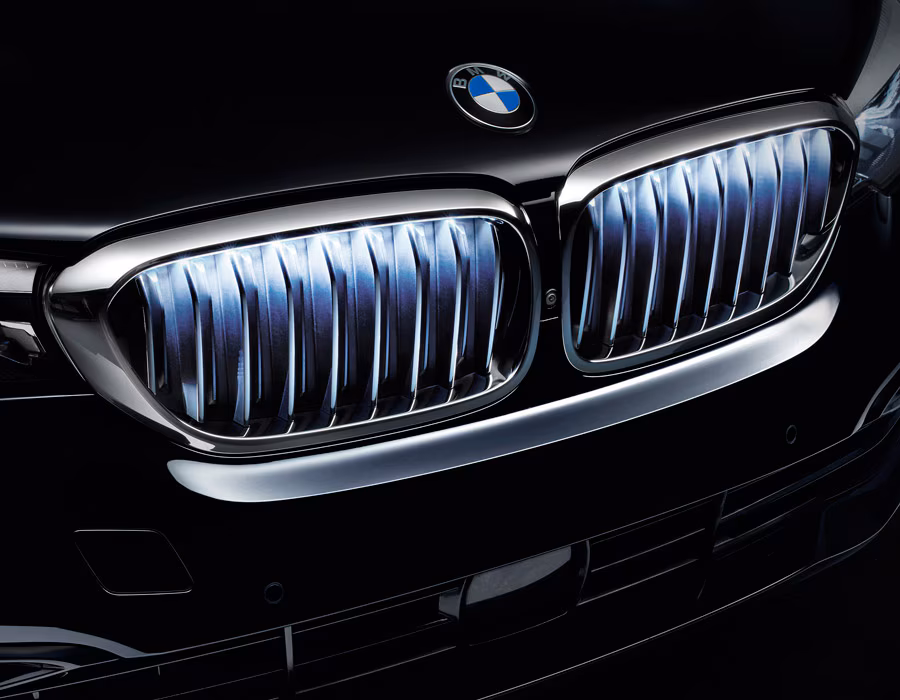 Iconic Glow Chrome Grille Kit G30 530i 540i M550i 2017 2020