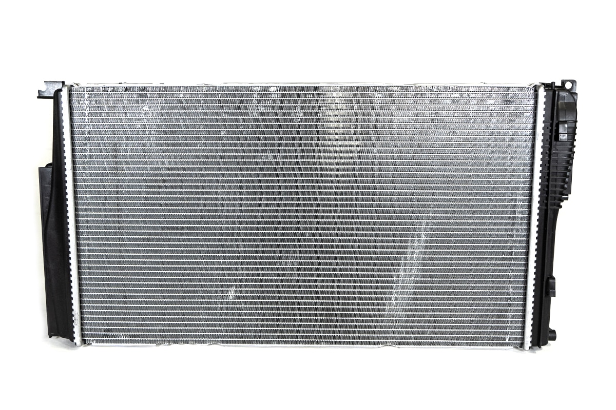 Radiator, Valeo - F22 228i, F3X 320i/328i/335i, F3X 428i/435i - BLEMISHED
